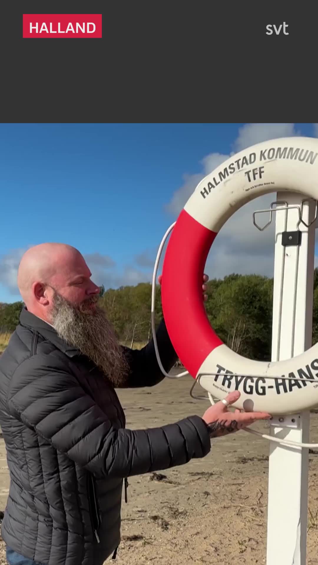 Efter stölderna – livbojar i Halmstad får larm | SVT Nyheter